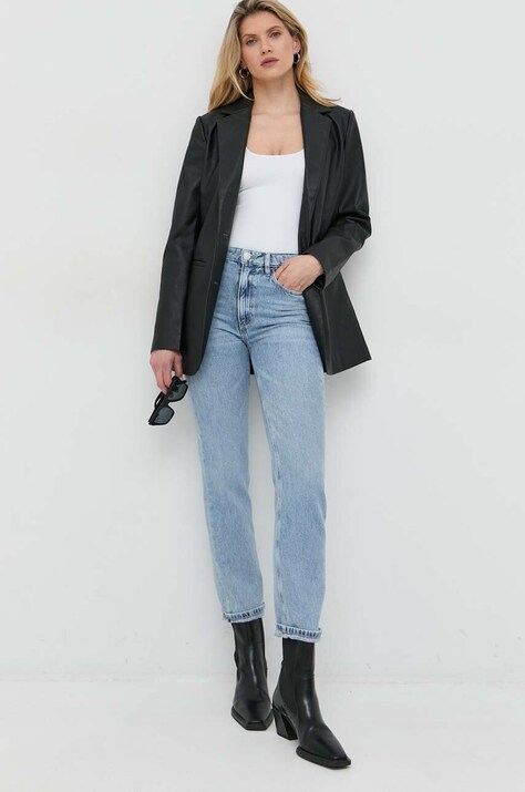 Guess - 100% Оригинални Продукти | ANSWEAR.bg