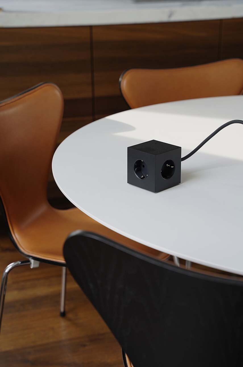 Avolt kostka ładująca magnetyczna Square 1, 2 x USB, 1,8 m | Answear.com