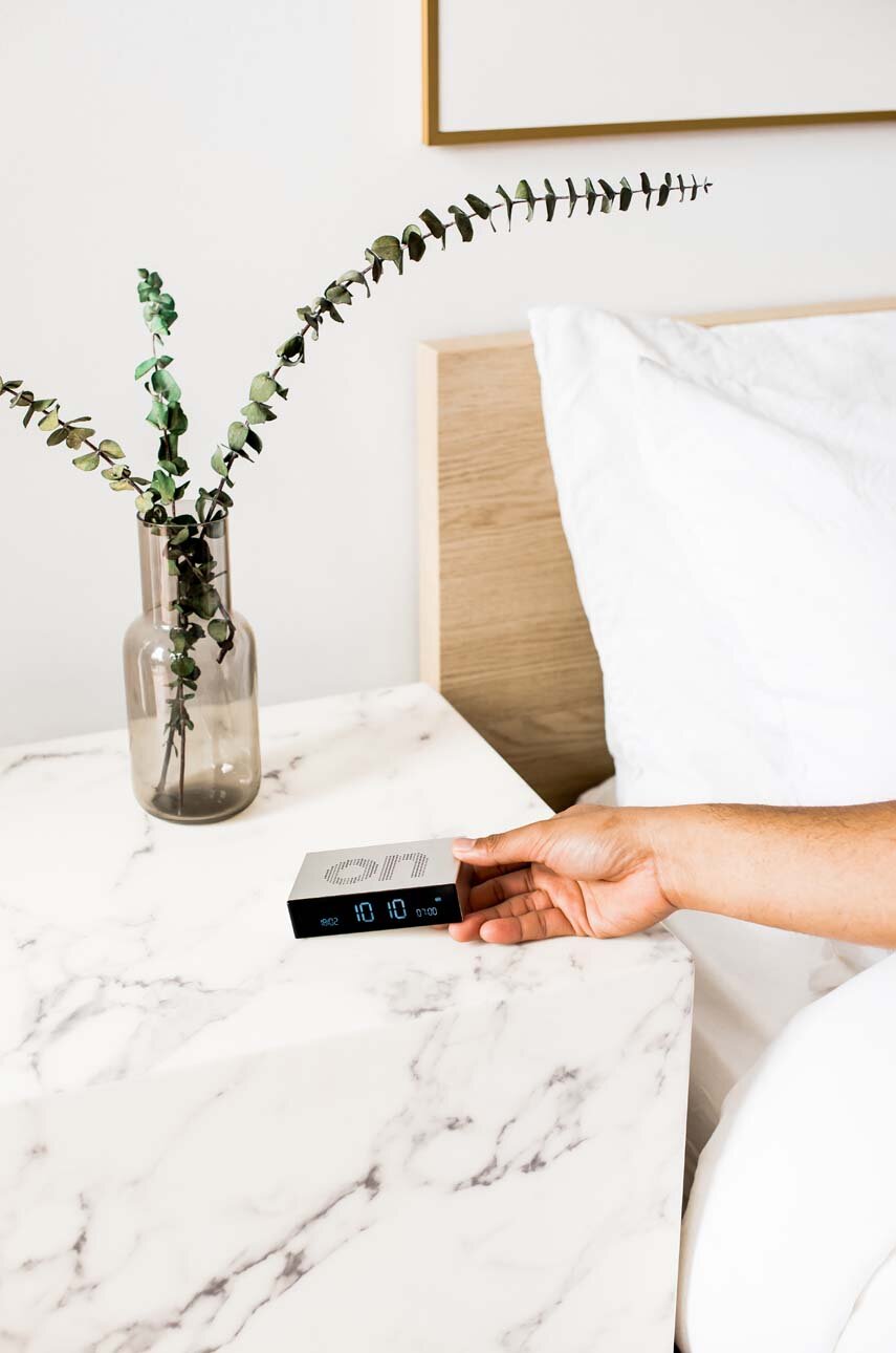 Lexon budzik Flip Premium | Answear.com