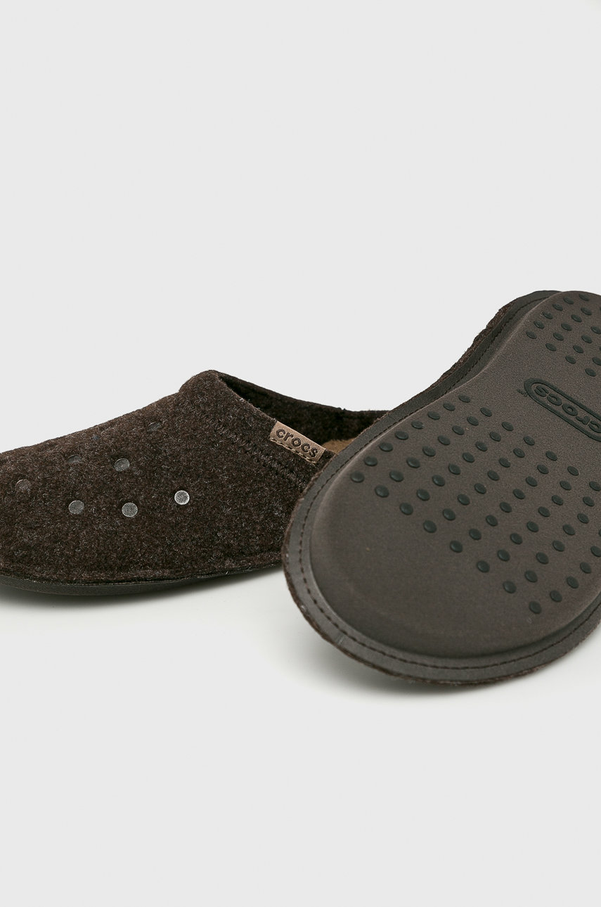 Crocs papuci de casă 203600.CLASSIC.SLIPPER-PEPP/OATME | ANSWEAR.ro