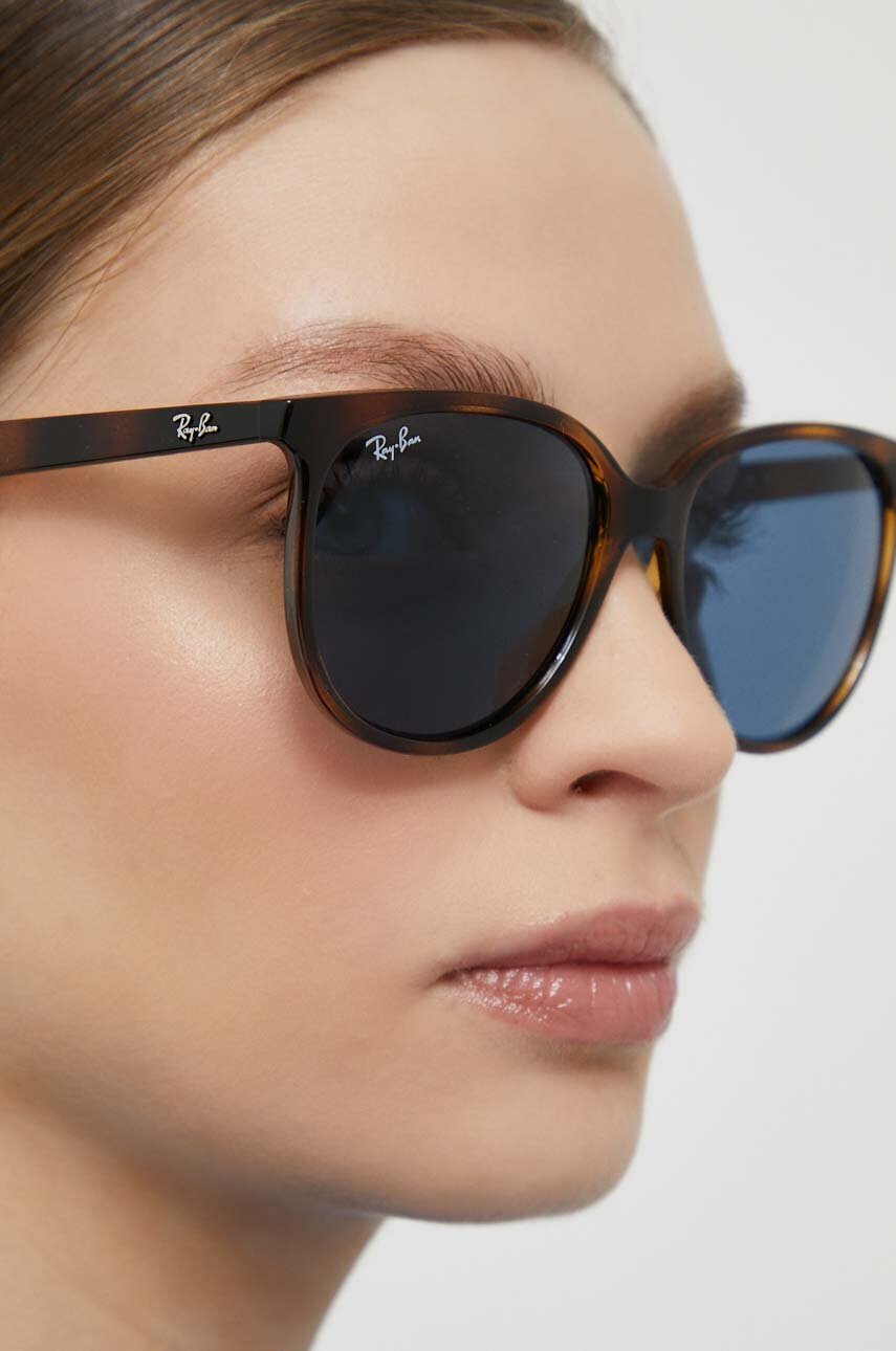 Ray-Ban okulary przeciwsłoneczne damskie kolor brązowy 0RB4378 ...