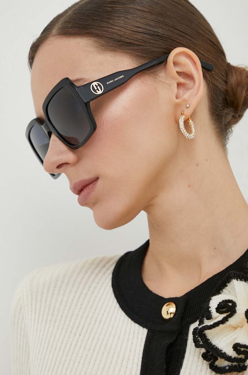 Солнцезащитные очки Marc Jacobs женские цвет чёрный | ANSWEAR.ua