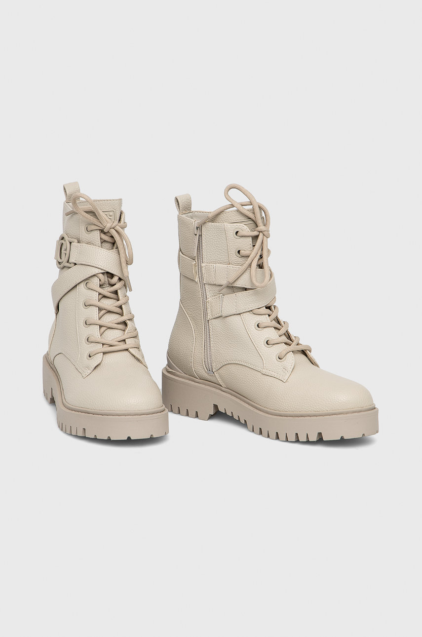 Workery Guess ODANNA dámske, krémová farba, na plochom podpätku FL7ODN ...