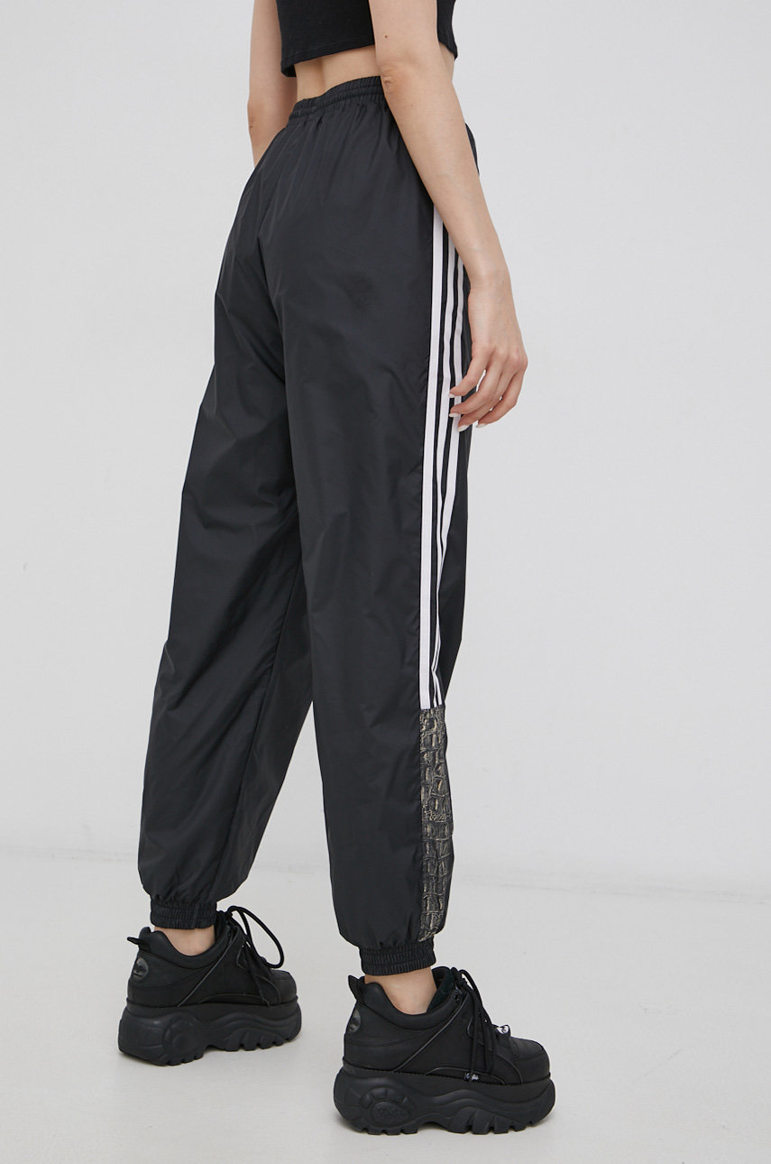 adidas Originals Spodnie H20430 damskie kolor czarny z aplikacją ...