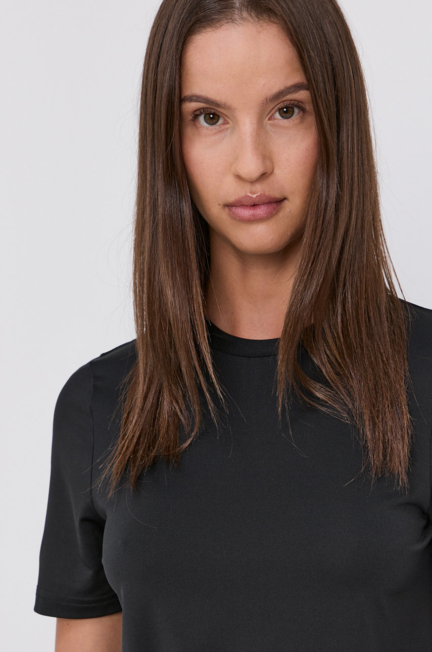 Reebok t-shirt ID TRAIN damski kolor czarny GR9526.100005203 | Answear.com