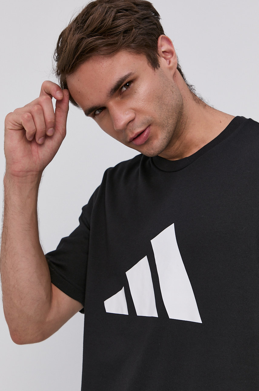 Футболка adidas Performance мужская цвет чёрный с принтом | ANSWEAR.ua