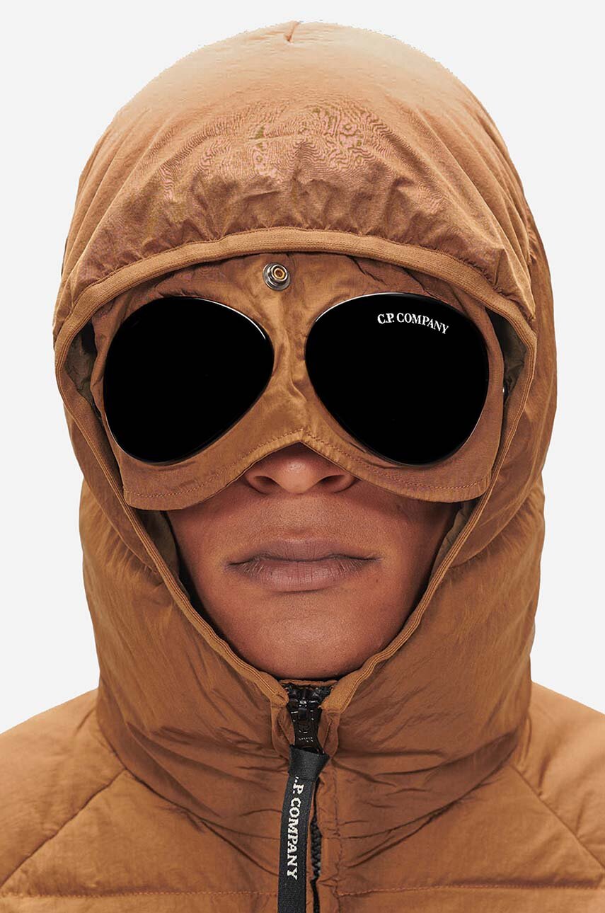 C.P. Company kurtka puchowa męska kolor brązowy zimowa ...