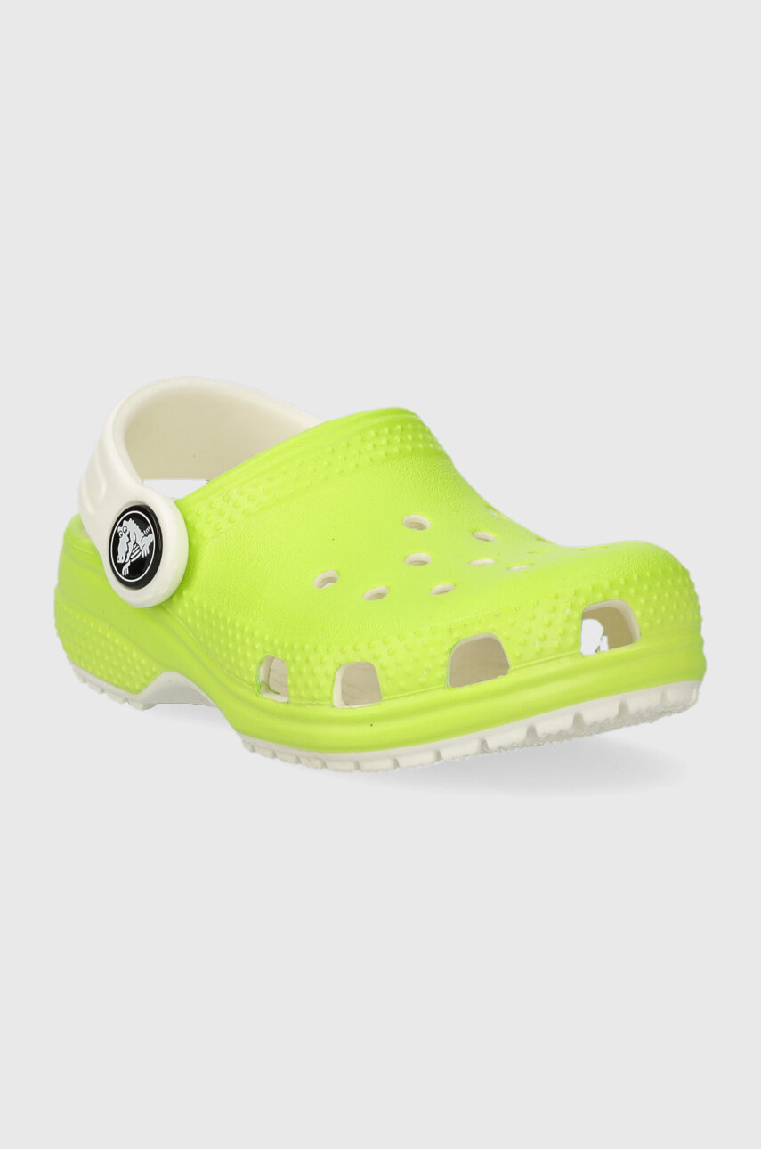 Detské šľapky Crocs GLOW IN THE DARK zelená farba | ANSWEAR.sk