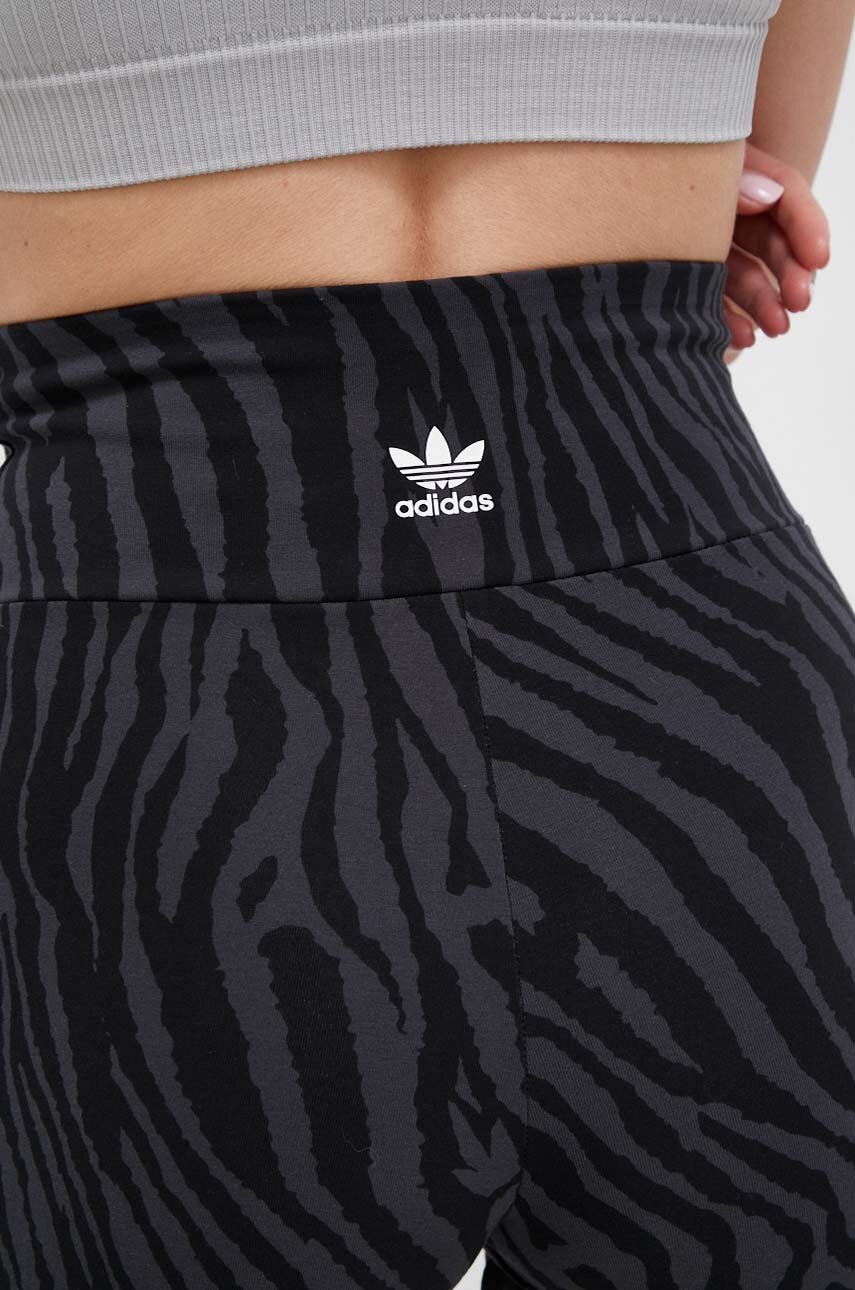 Legíny adidas Originals dámske, čierna farba, vzorované | ANSWEAR.sk