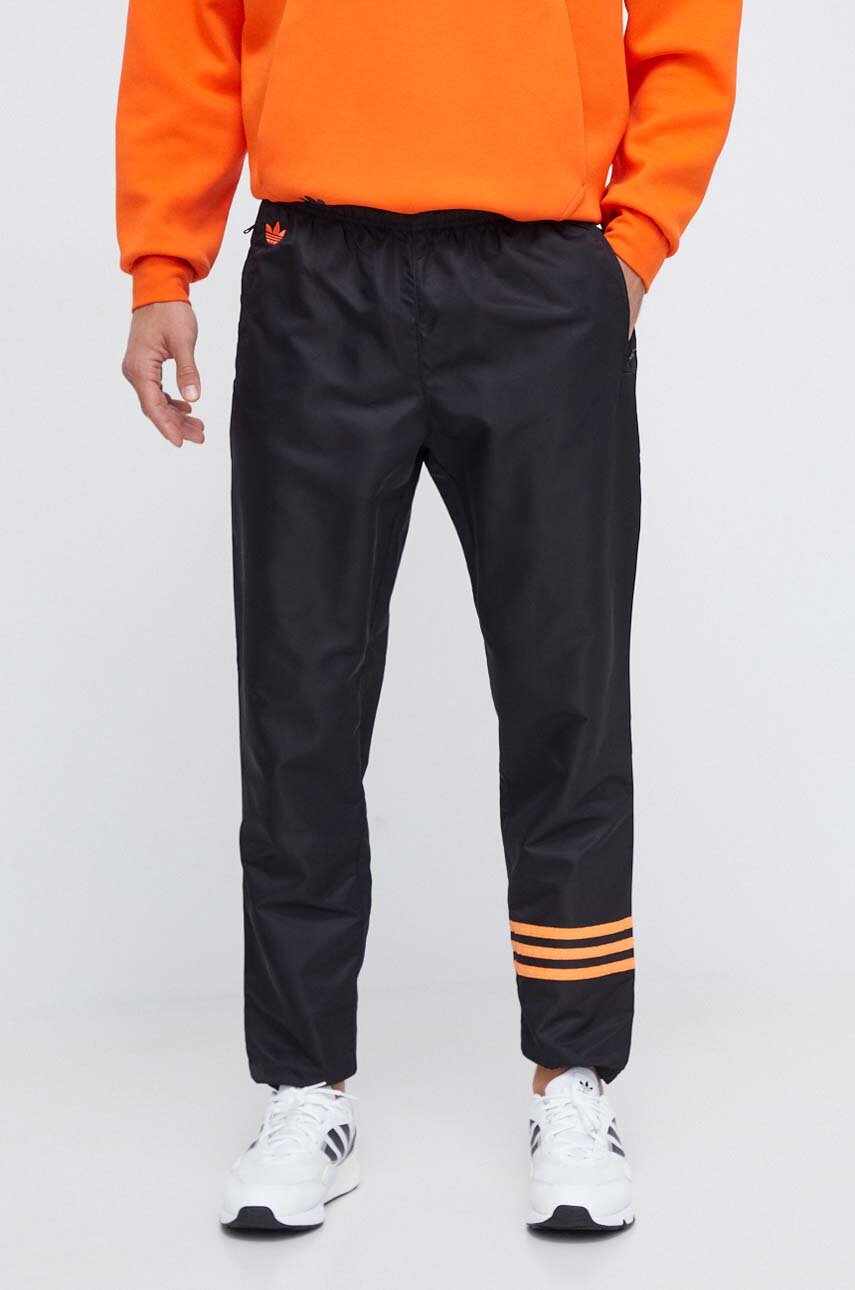 adidas Originals spodnie męskie kolor czarny wzorzyste | Answear.com