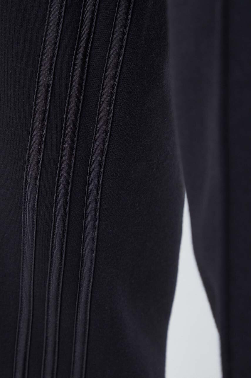 Спортивні штани adidas Originals колір чорний з аплікацією | ANSWEAR.ua