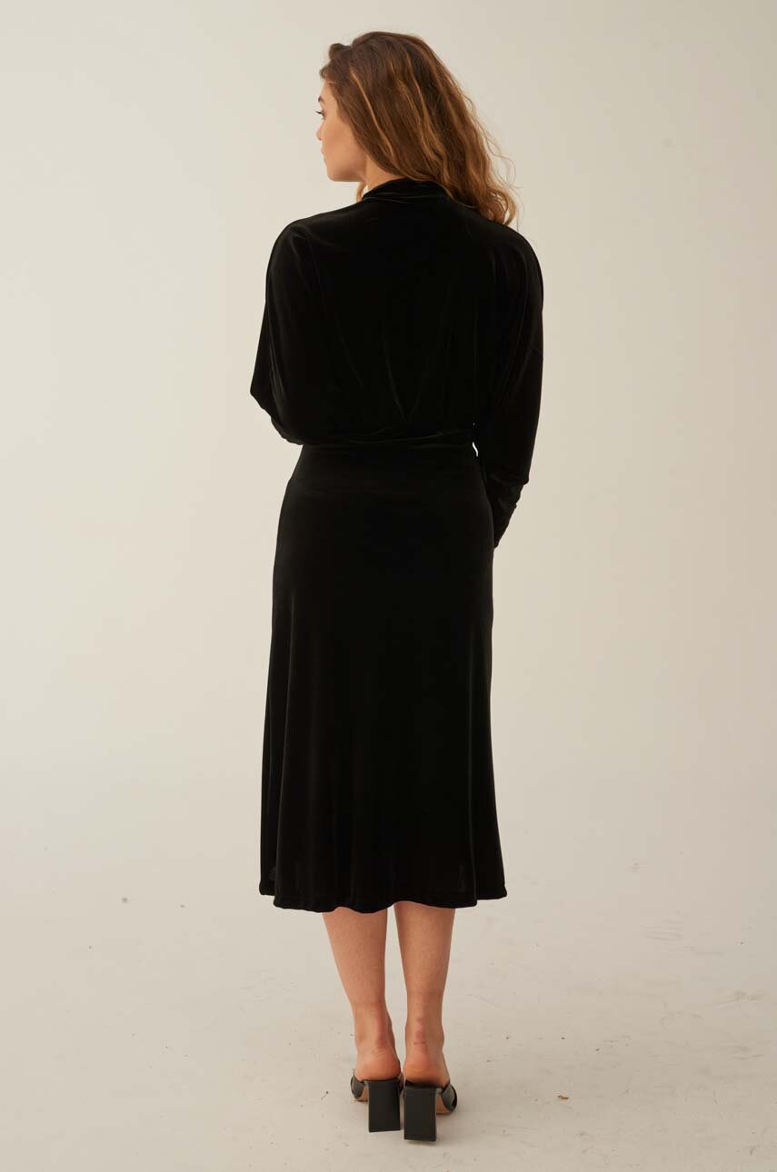 Šaty Undress Code 477 Date Night Midi Dress Black čierna farba, midi ...