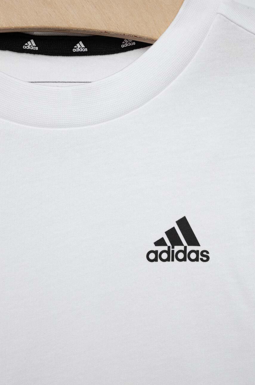 adidas t-shirt bawełniany dziecięcy kolor biały z nadrukiem | Answear.com