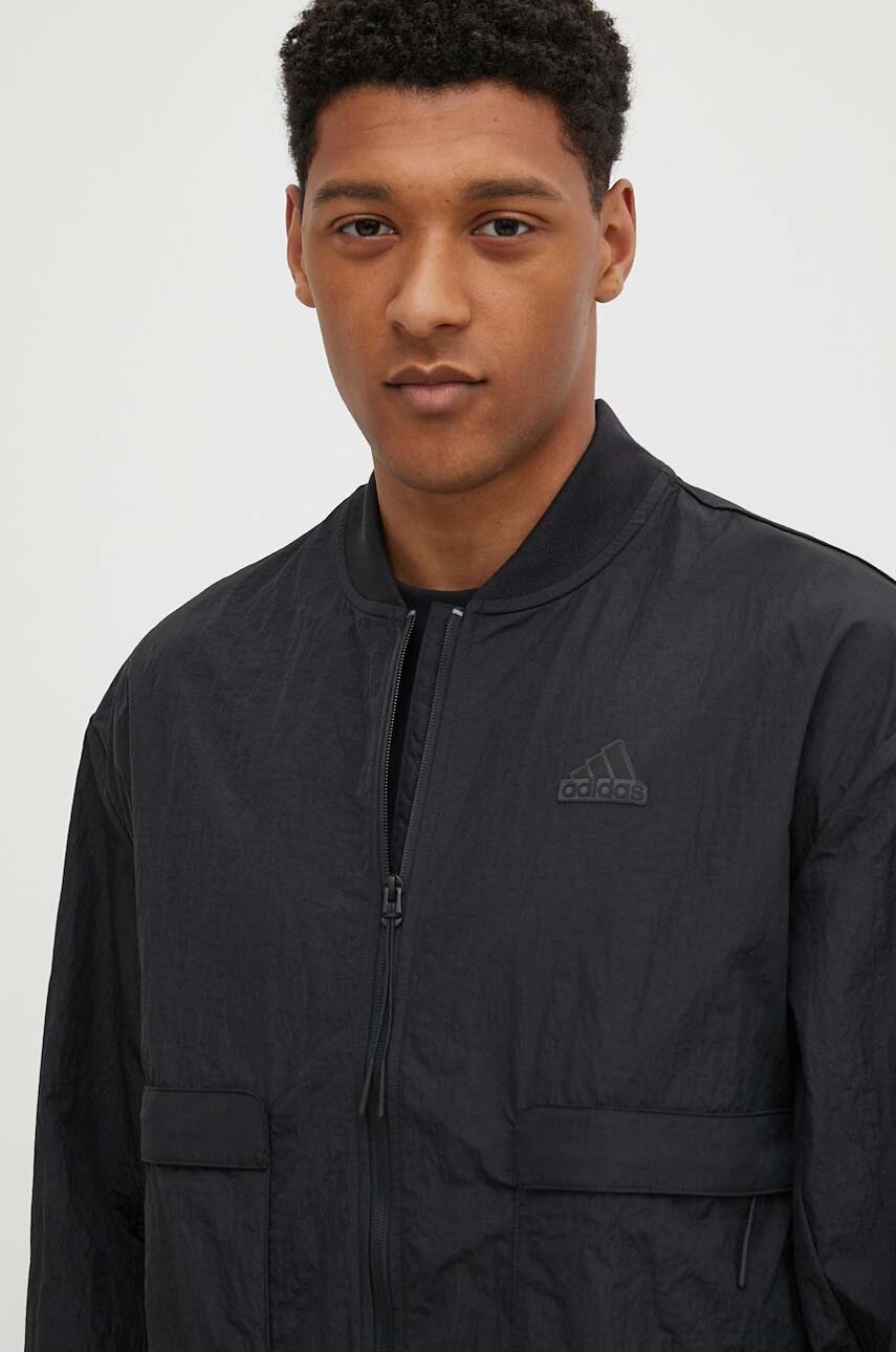 adidas kurtka bomber City Escape męski kolor czarny przejściowa IY1505 ...
