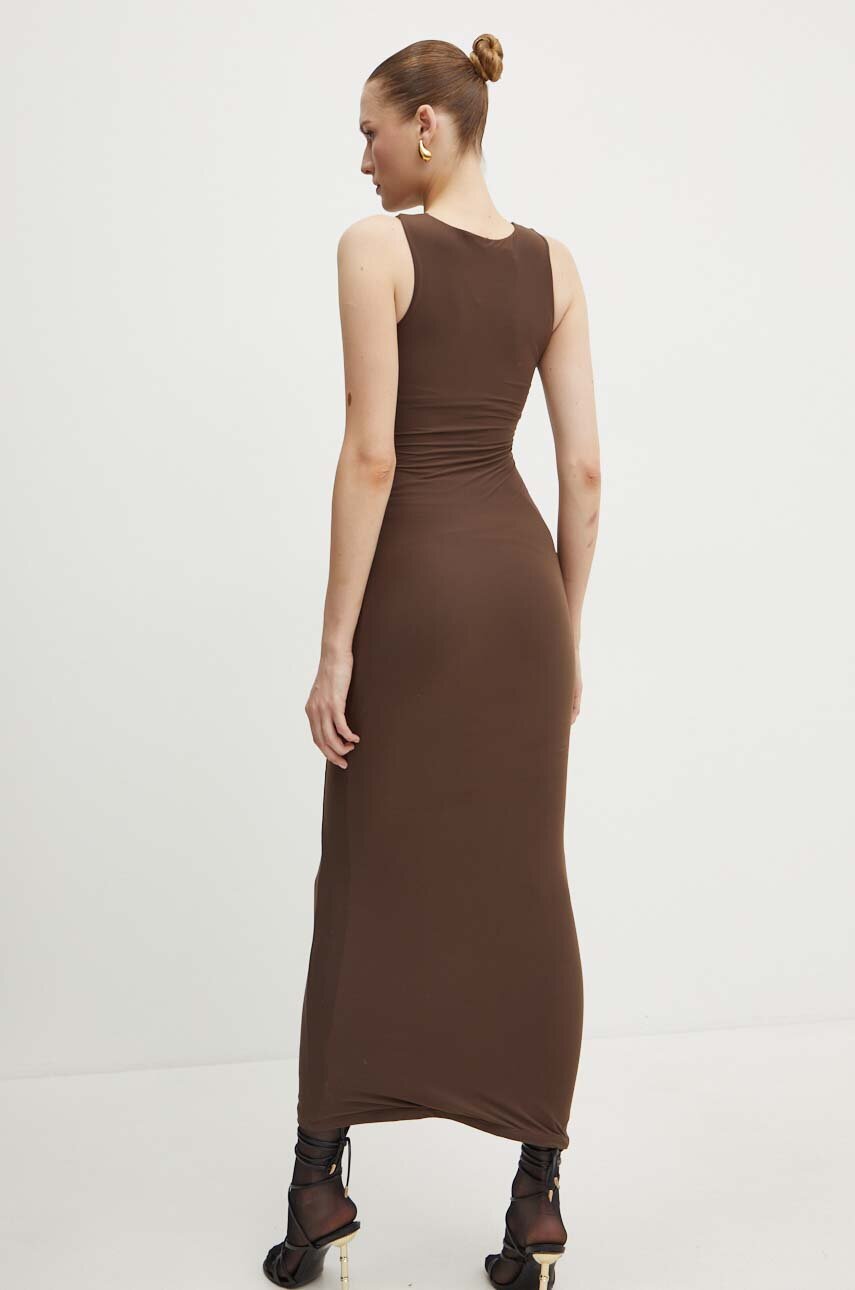 Guess sukienka KIM kolor brązowy maxi dopasowana W4YK0J KCDE0 | Answear.com