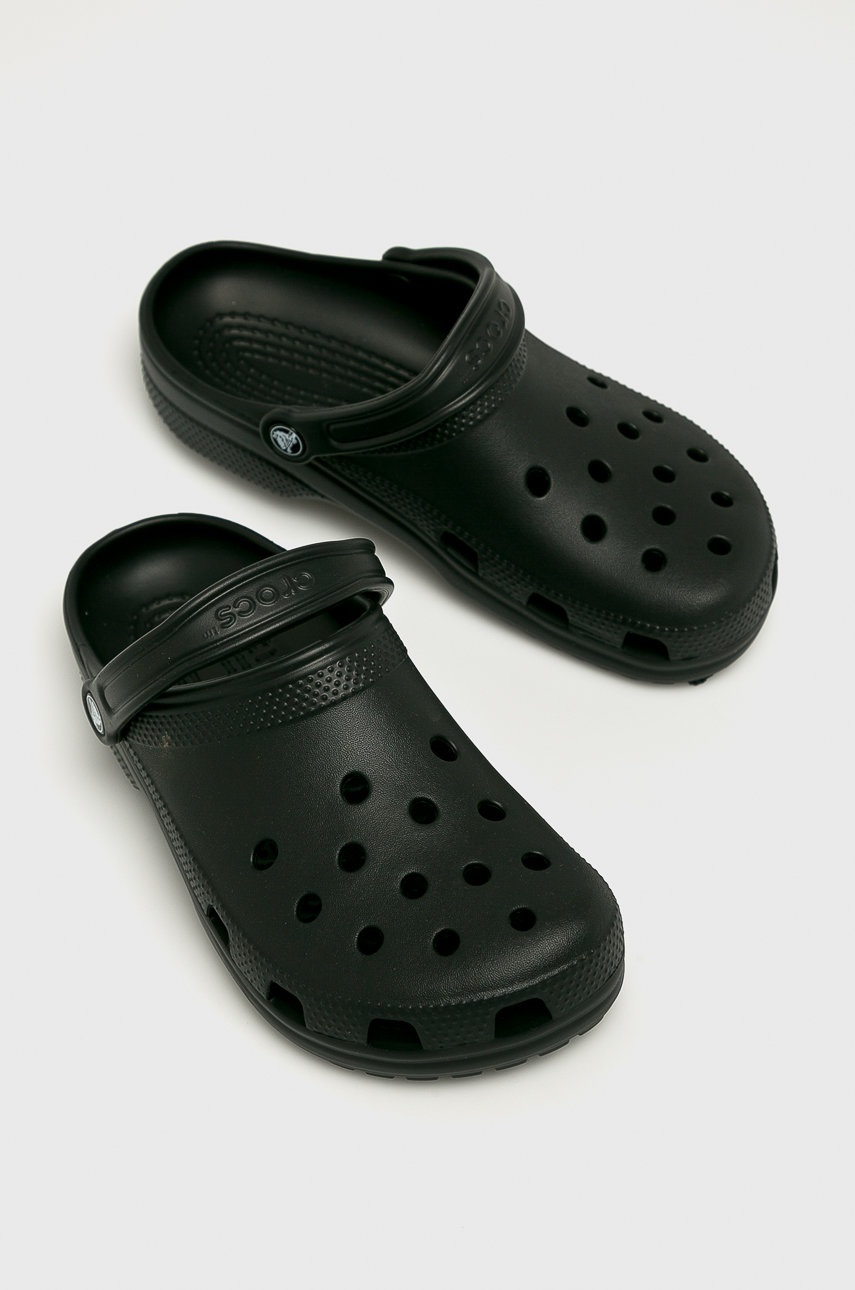 Crocs sliders at PRM US