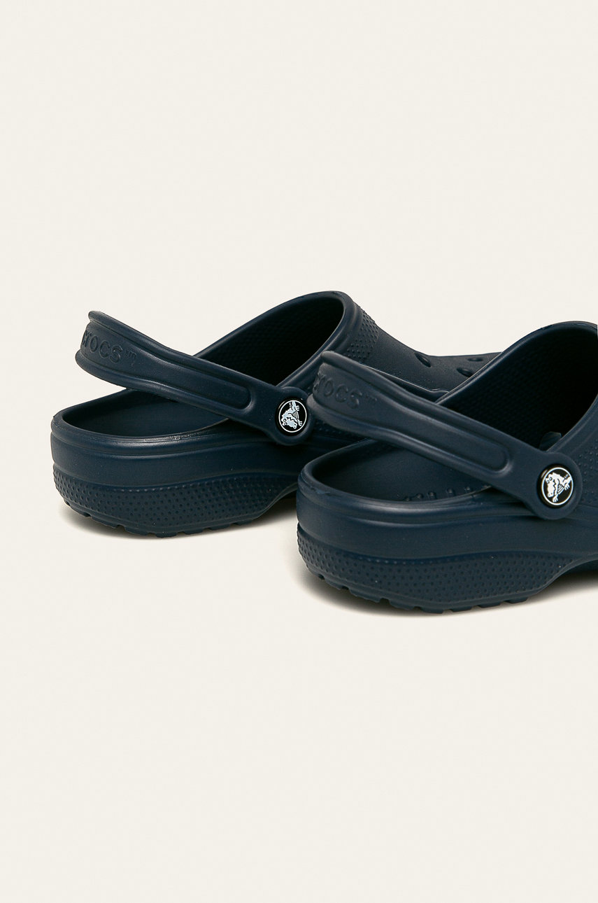 Pantofle Crocs Classic, barva námořnická modř | ANSWEAR.cz