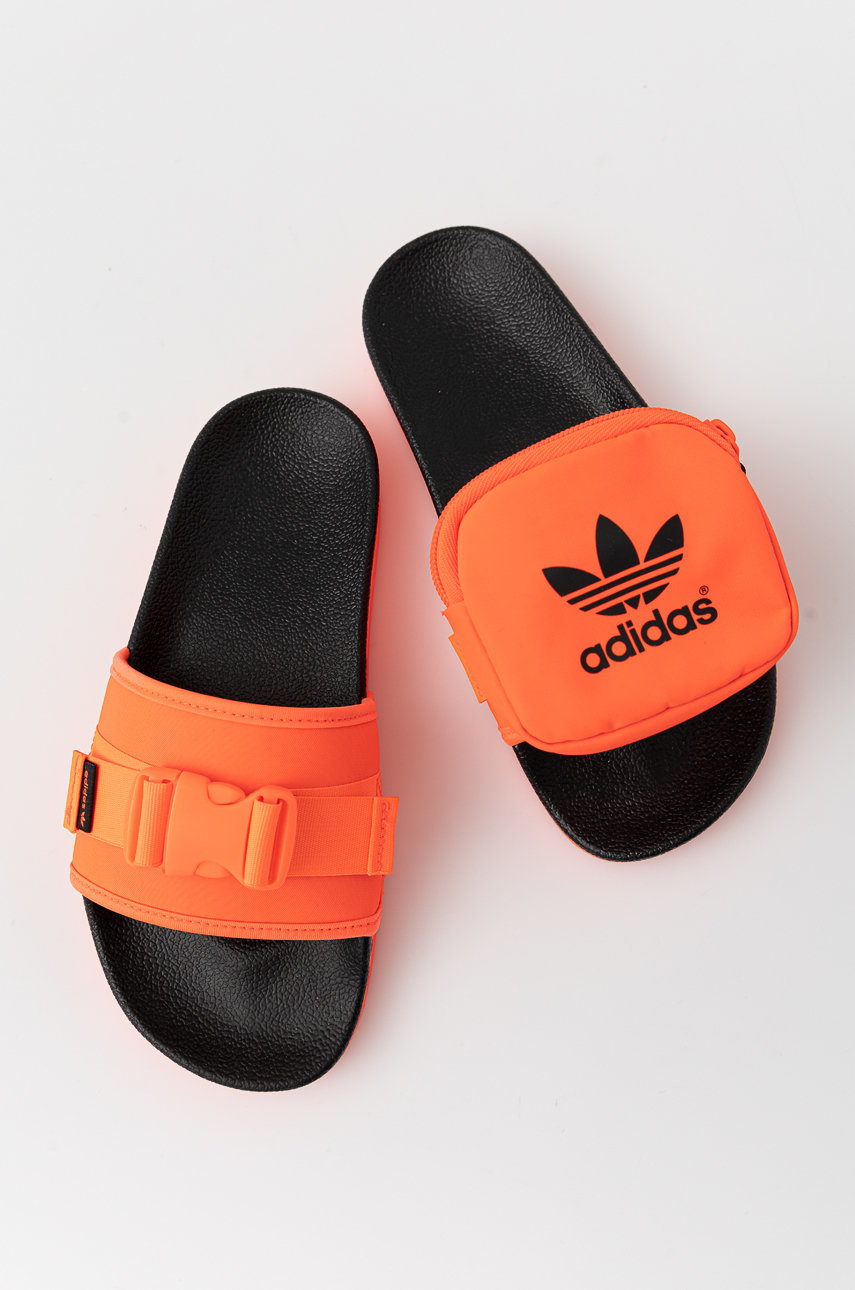 Pantofle adidas Originals GY1009, barva mandarinková | ANSWEAR.cz