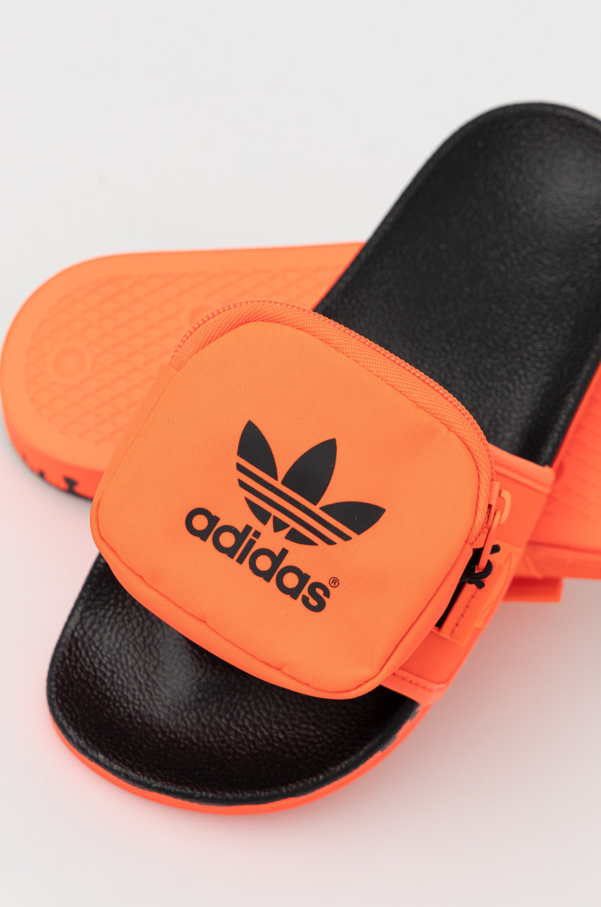 Pantofle adidas Originals GY1009, barva mandarinková | ANSWEAR.cz