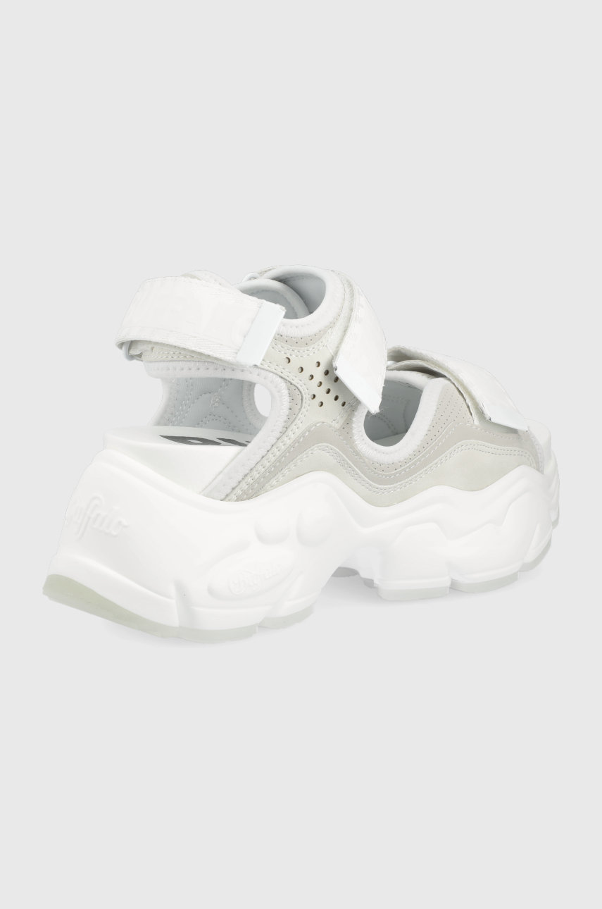 Buffalo sandały Binary O 1602030 damskie kolor biały na platformie ...