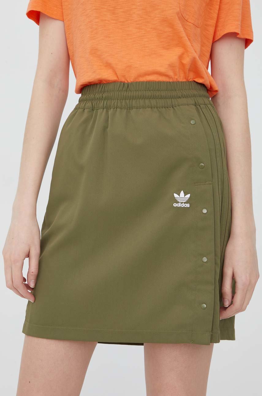 adidas Originals spódnica Always Original HF2024 kolor zielony mini prosta | Answear.com