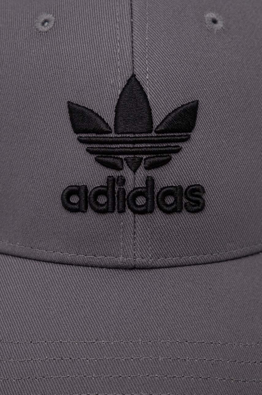 adidas Originals czapka z daszkiem bawełniana kolor szary z aplikacją ...
