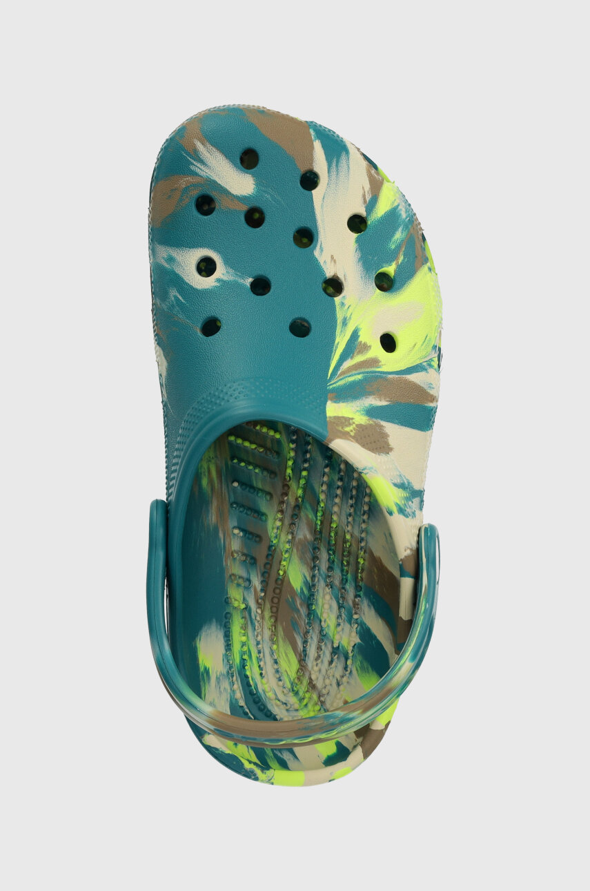 Crocs sliders green color at PRM US