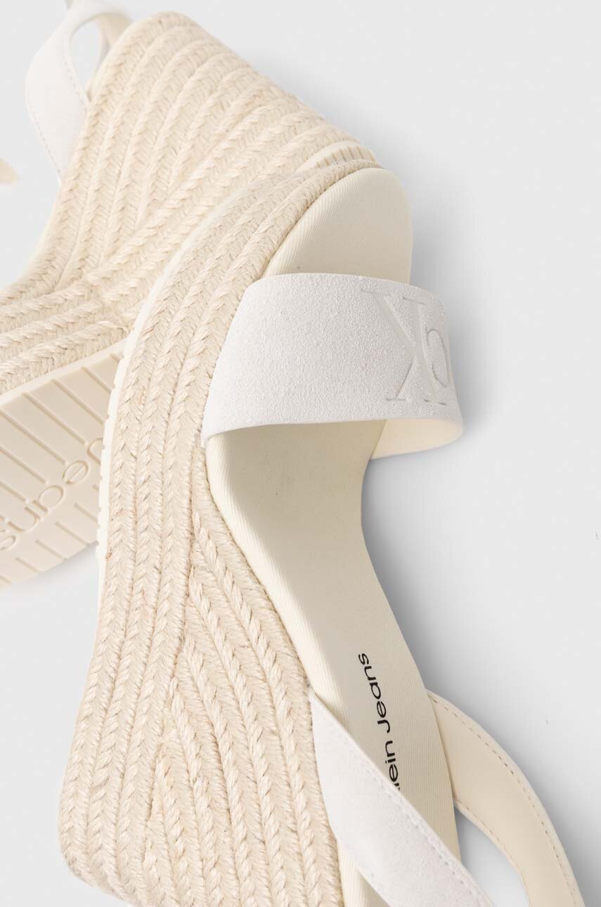 Semišové sandále Calvin Klein Jeans WEDGE SANDAL SU CON dámske, béžová ...