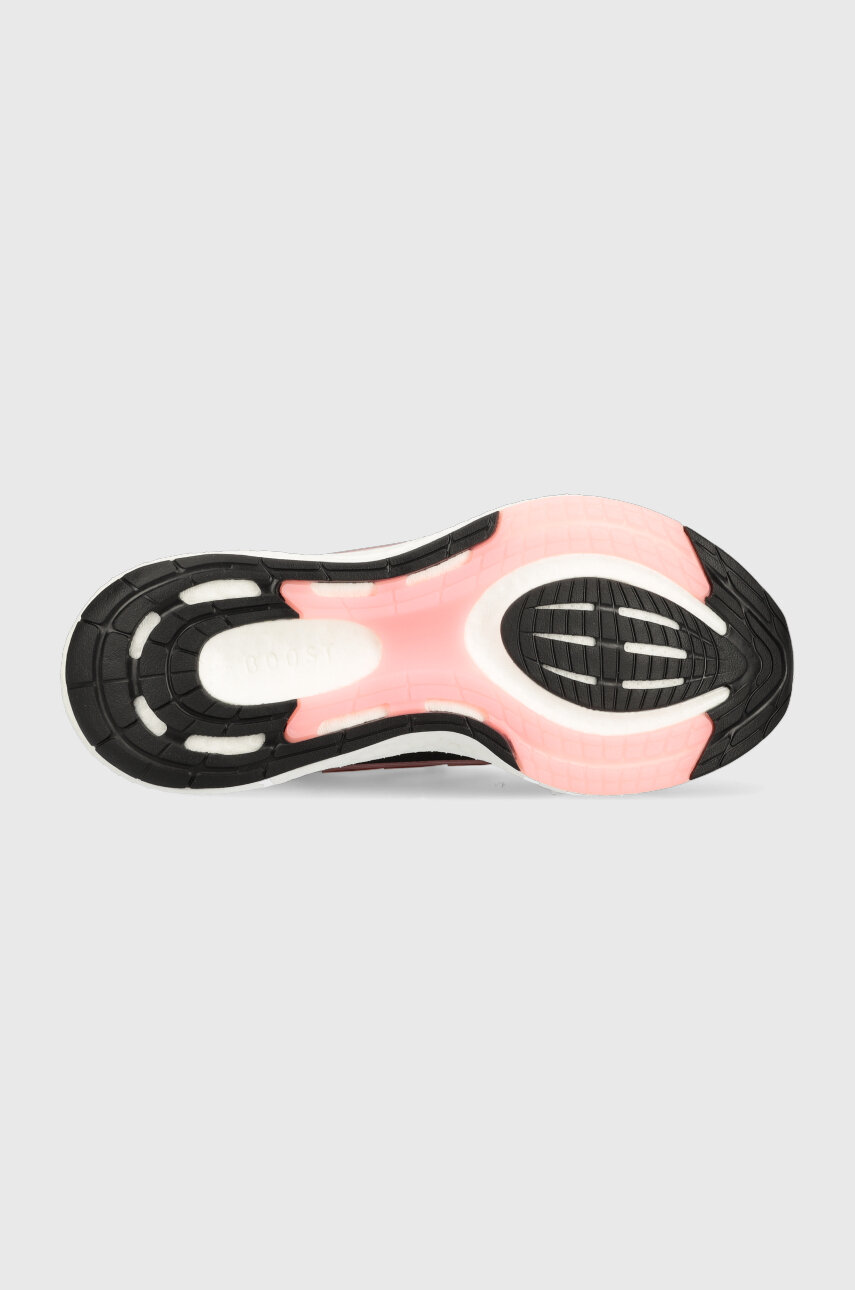 Бігові кросівки adidas Performance Pureboost 22 колір чорний | ANSWEAR.ua