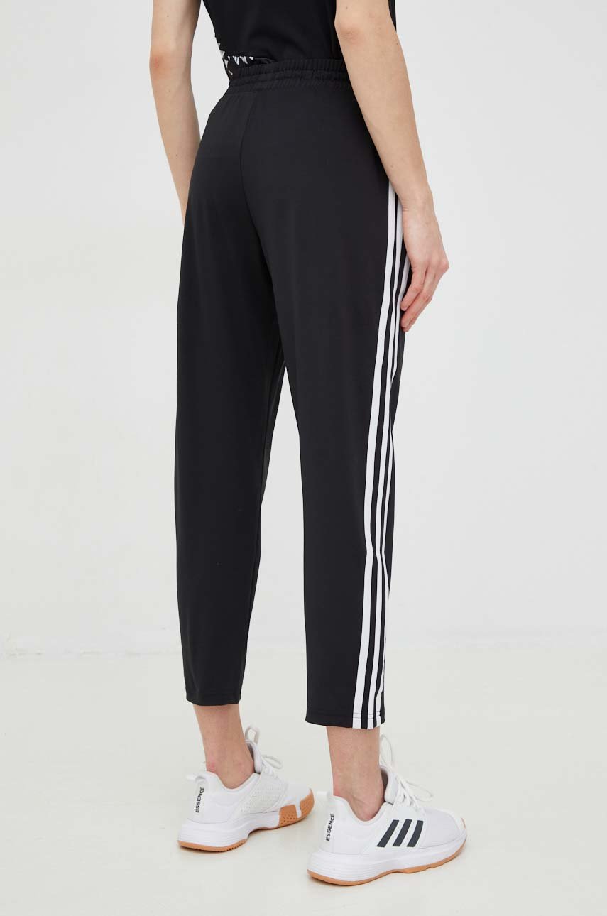 Штани для тренувань adidas Performance жіночі колір чорний з аплікацією ...