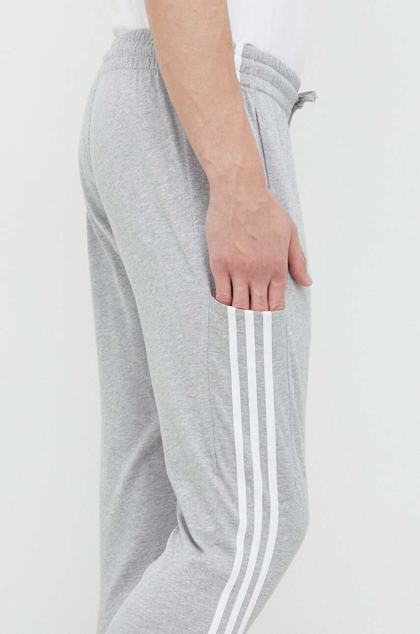 adidas spodnie treningowe Essentials kolor szary melanżowe IC0046 ...