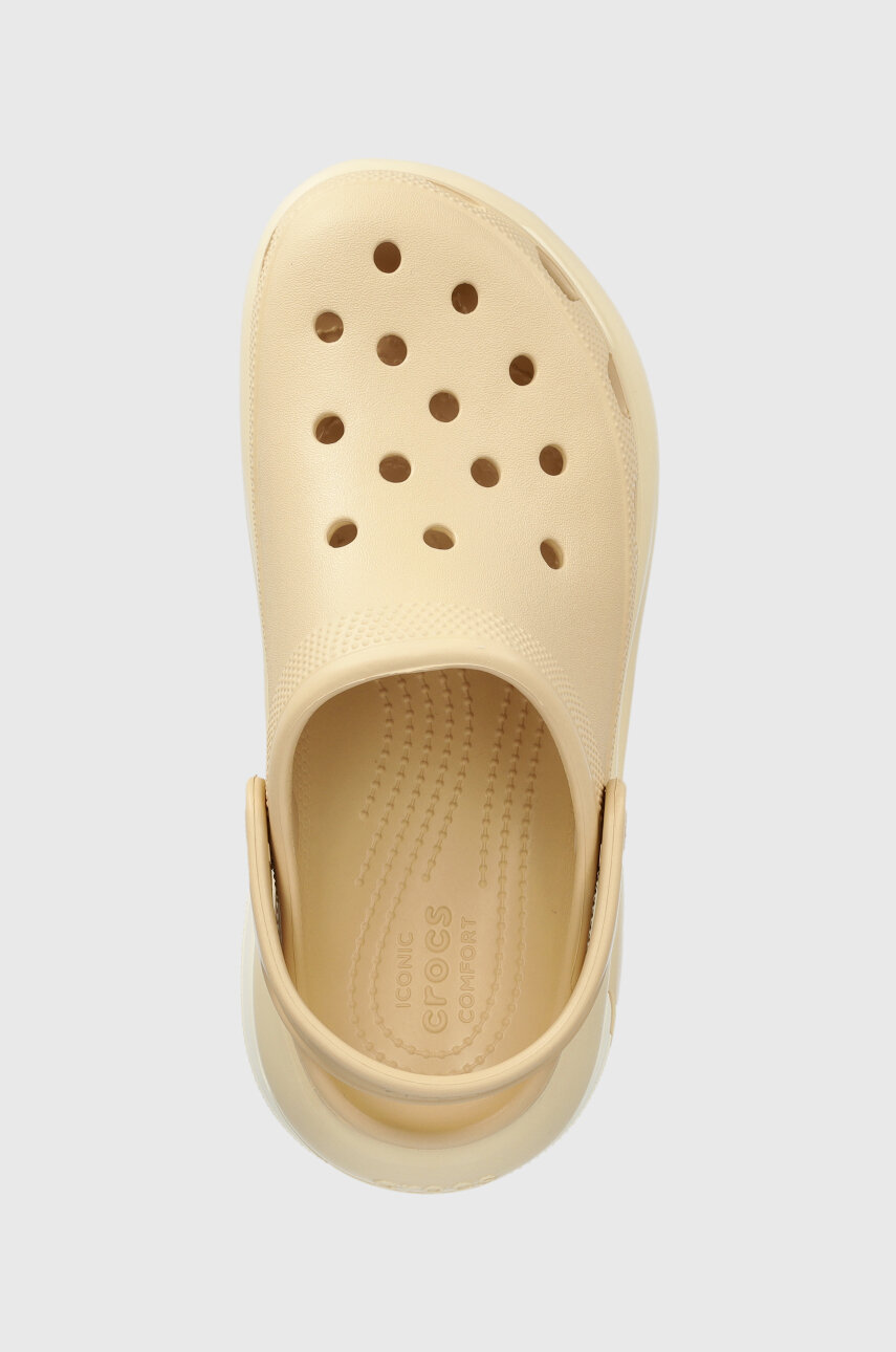 Шлепанцы Crocs Classic Mega Crush Clog женские цвет бежевый на ...