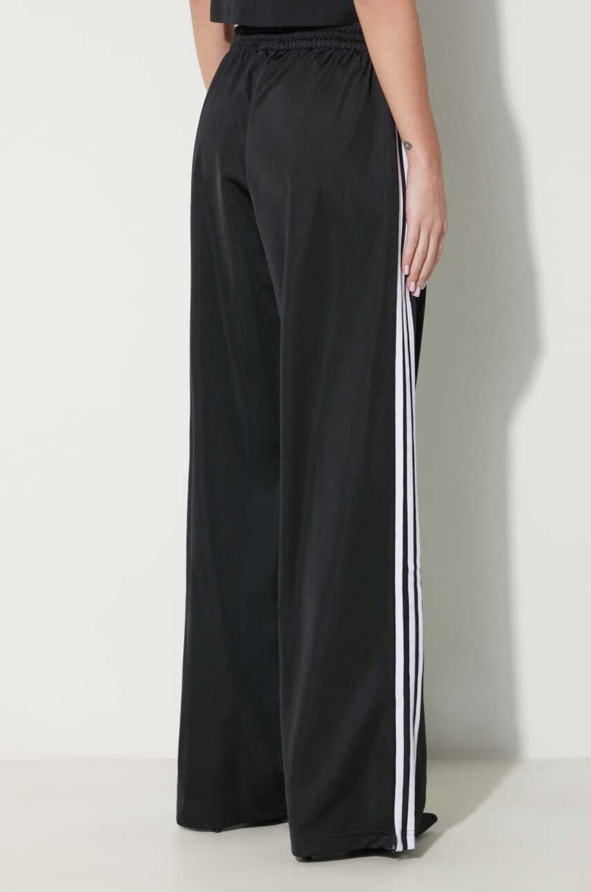 adidas Originals spodnie dresowe Firebird Loose kolor czarny z ...