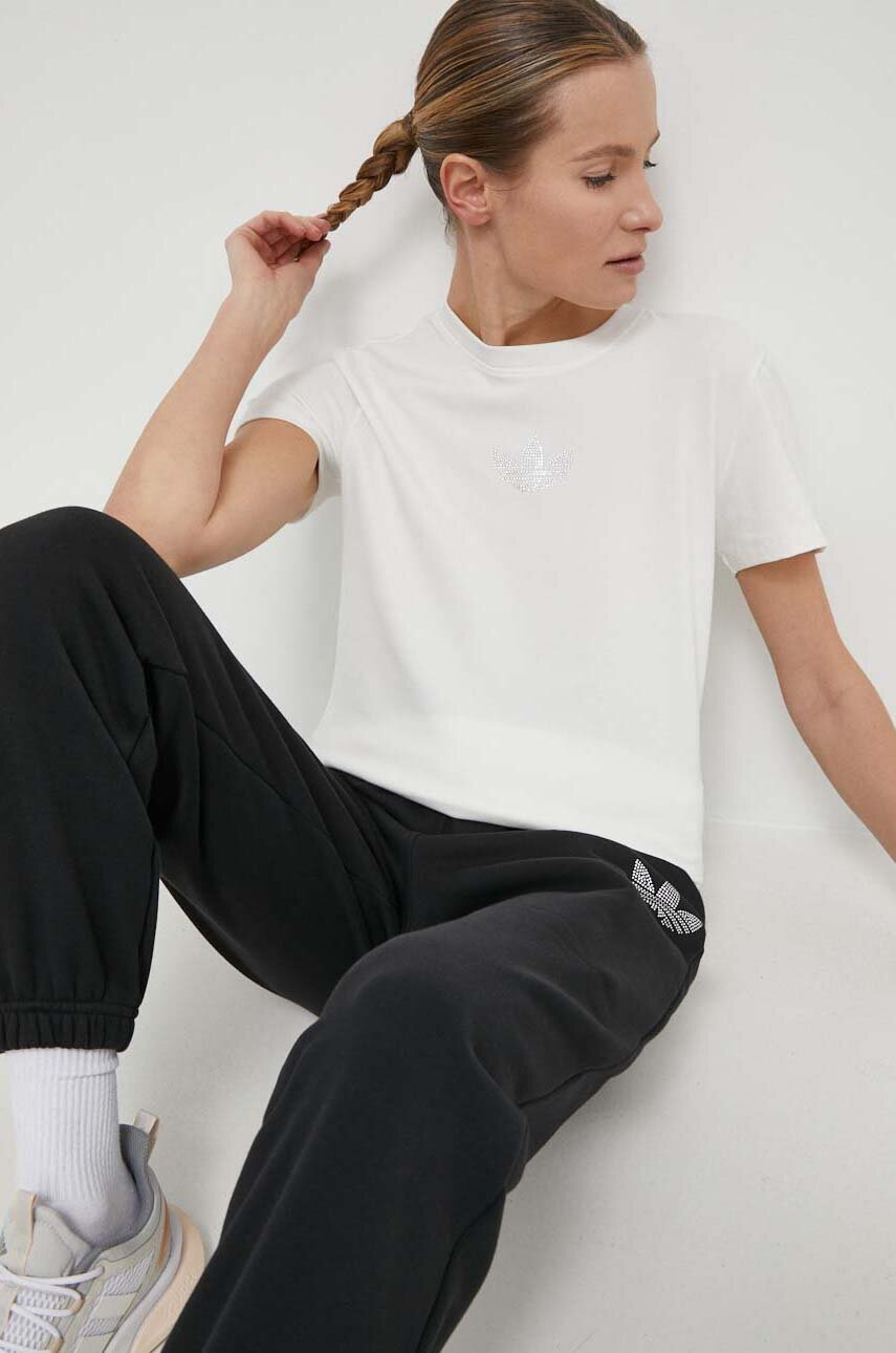 adidas Originals t-shirt damski kolor beżowy IS4593 | Answear.com