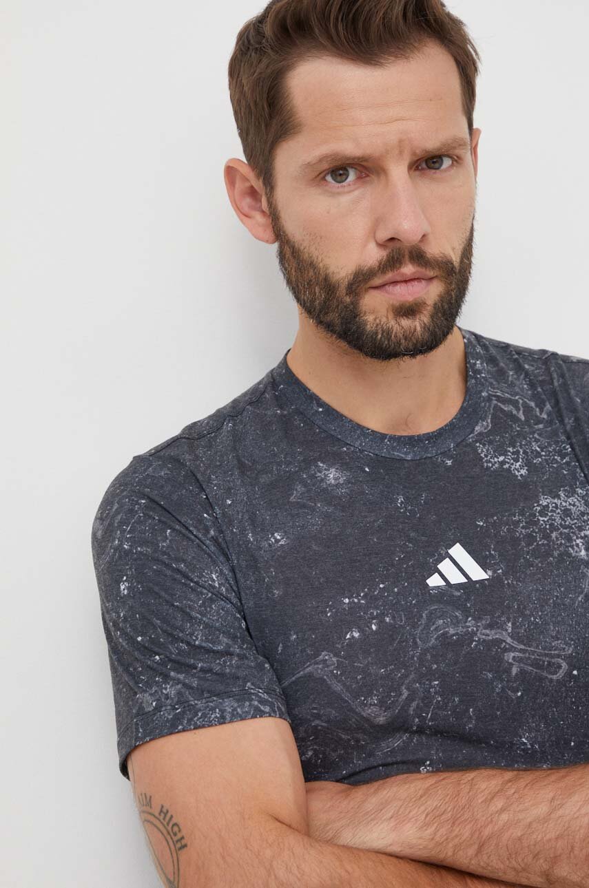 adidas Performance t-shirt treningowy Workout kolor szary wzorzysty ...