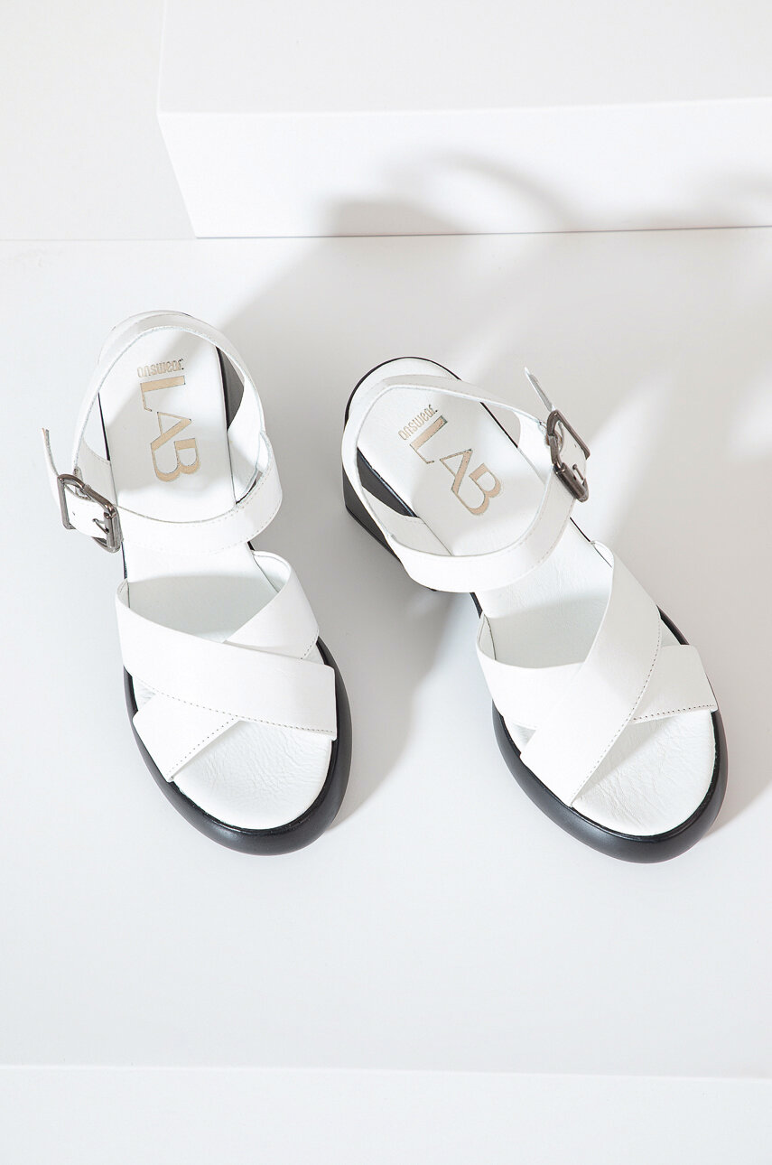 Kožne sandale Answear Lab boja: bijela | ANSWEAR.hr