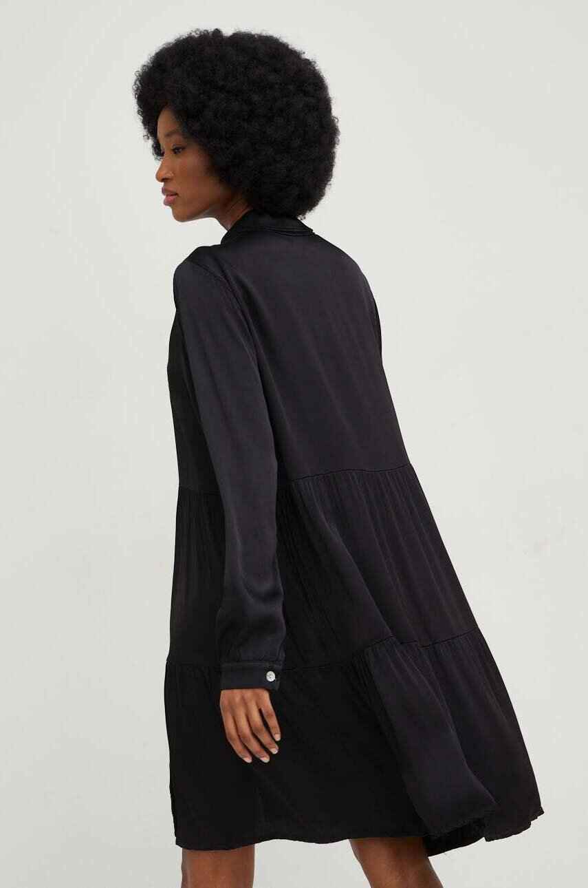 Hodvábne šaty Answear Lab čierna farba, mini, áčkový strih | ANSWEAR.sk