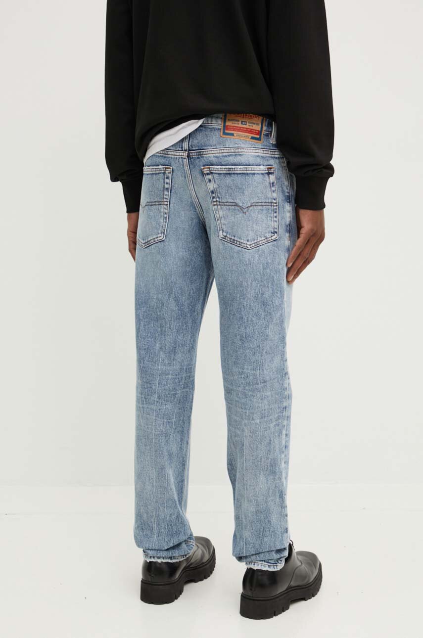 Дънки Diesel 2023 D-FINITIVE в синьо A10229.09J54 | ANSWEAR.bg