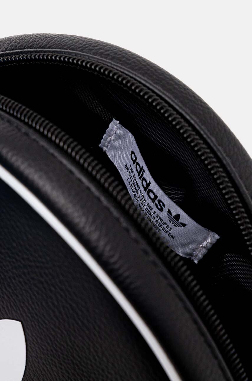 Чанта adidas Originals Adicolor в черно IT7592 | ANSWEAR.bg
