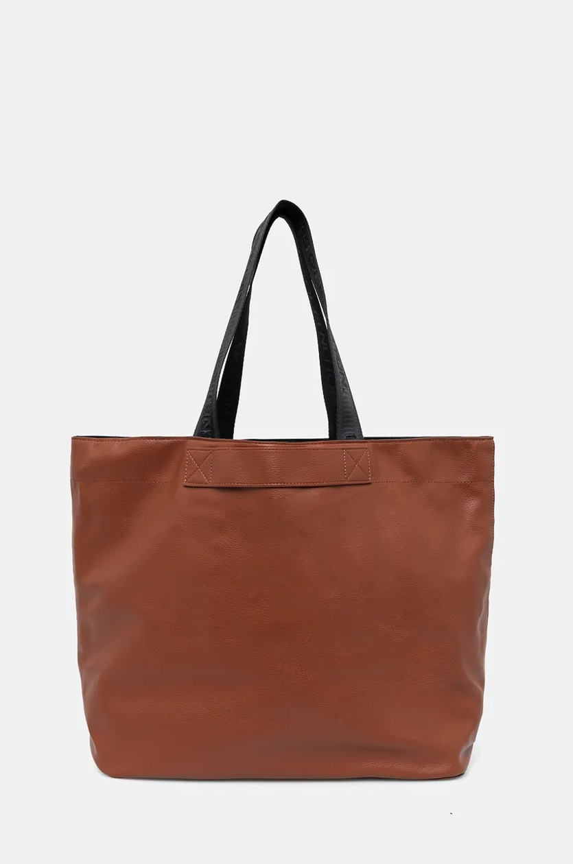 Benetton bag store