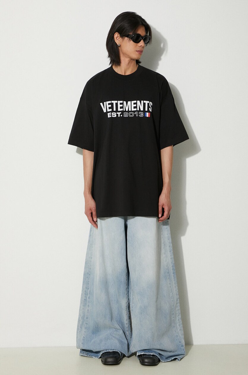 VETEMENTS cotton t-shirt Flag Logo T-Shirt PRM EU VETEMENTS cotton t-shirt Flag Logo T-Shirt PRM EU