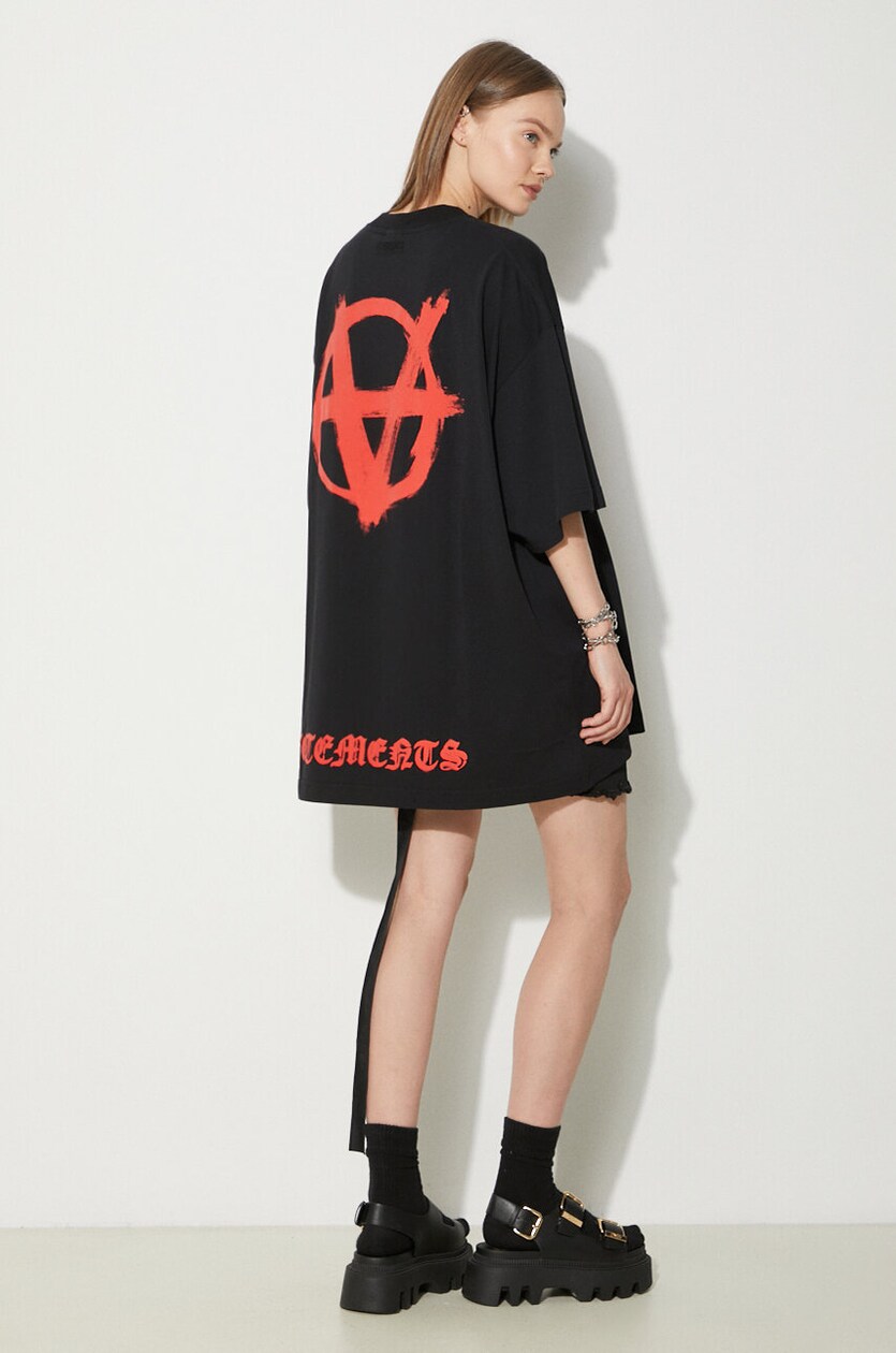VETEMENTS cotton t-shirt Double Anarchy black color with a VETEMENTS cotton t-shirt Double Anarchy black color with a